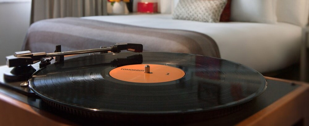 Il backmasking: quando la musica passa alla storia per i suoi messaggi ...