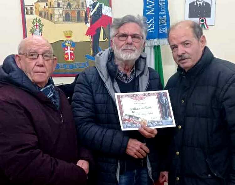 Intervista a Simone Berni: il cacciatore di libri introvabili crea ...